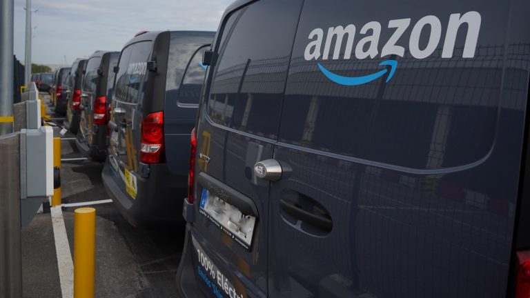 Amazon llega a Paterna con una nueva nave de última milla que revela ...